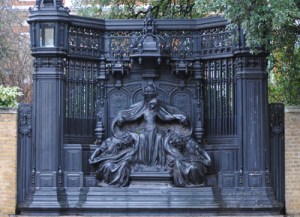 Treasures of London – Queen Alexandra Memorial… – Exploring London